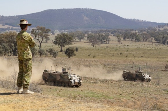 Australia thử nghiệm công nghệ tự động trên xe bọc thép M113